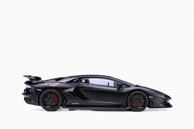 Lamborghini Model Cars by AutoArt in scale 1:18 | MyDiecastCars