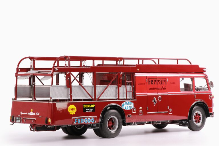 CMC Ferrari Models - Rare High End Model Cars in Scale 1/18