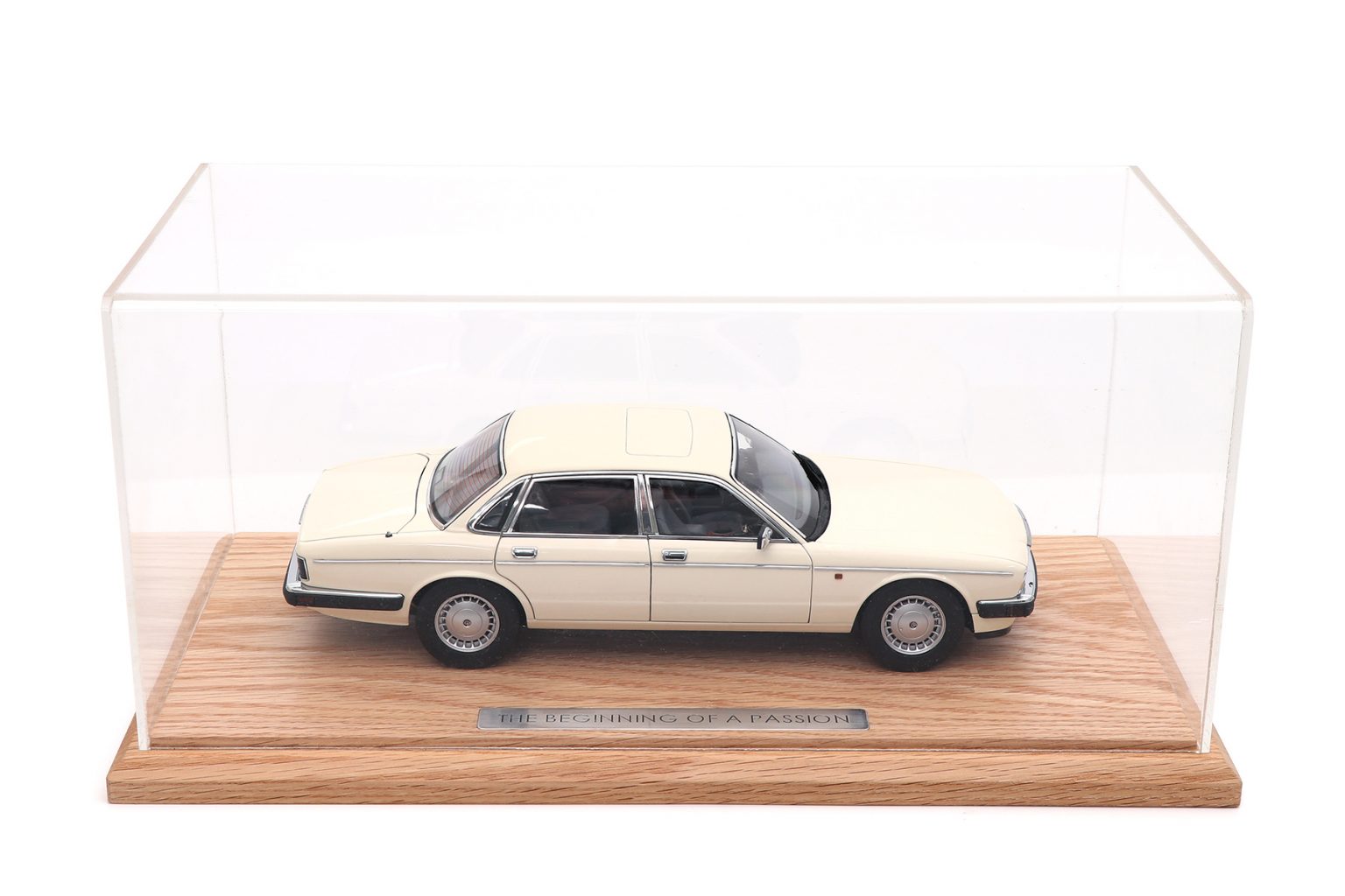 Model Car Display Cases for your favorite 1/18 Models