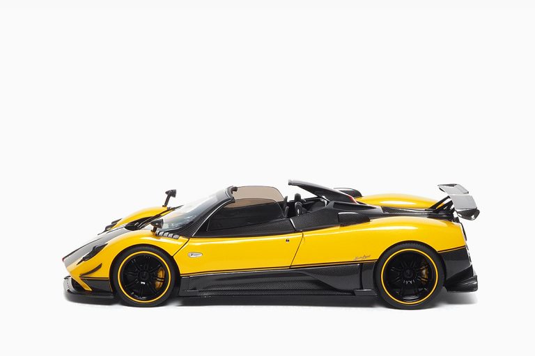 Pagani by Almost Real | Highly detailed scale 1:18 diecast cars